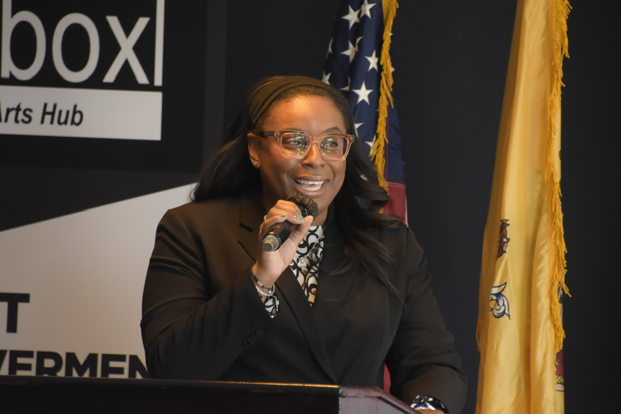 Invest Newark Celebrates Ribbon Cutting at Gant-Gilbert Arts Collective ...